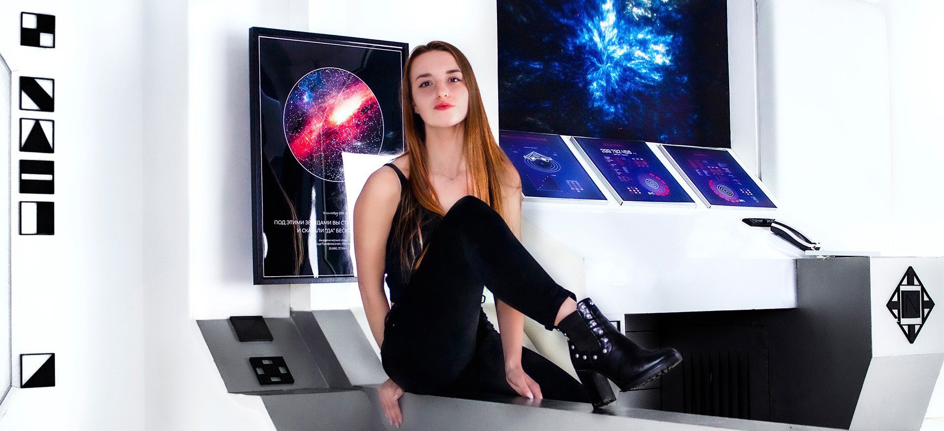 Mapstar - карта звездного неба по дате.