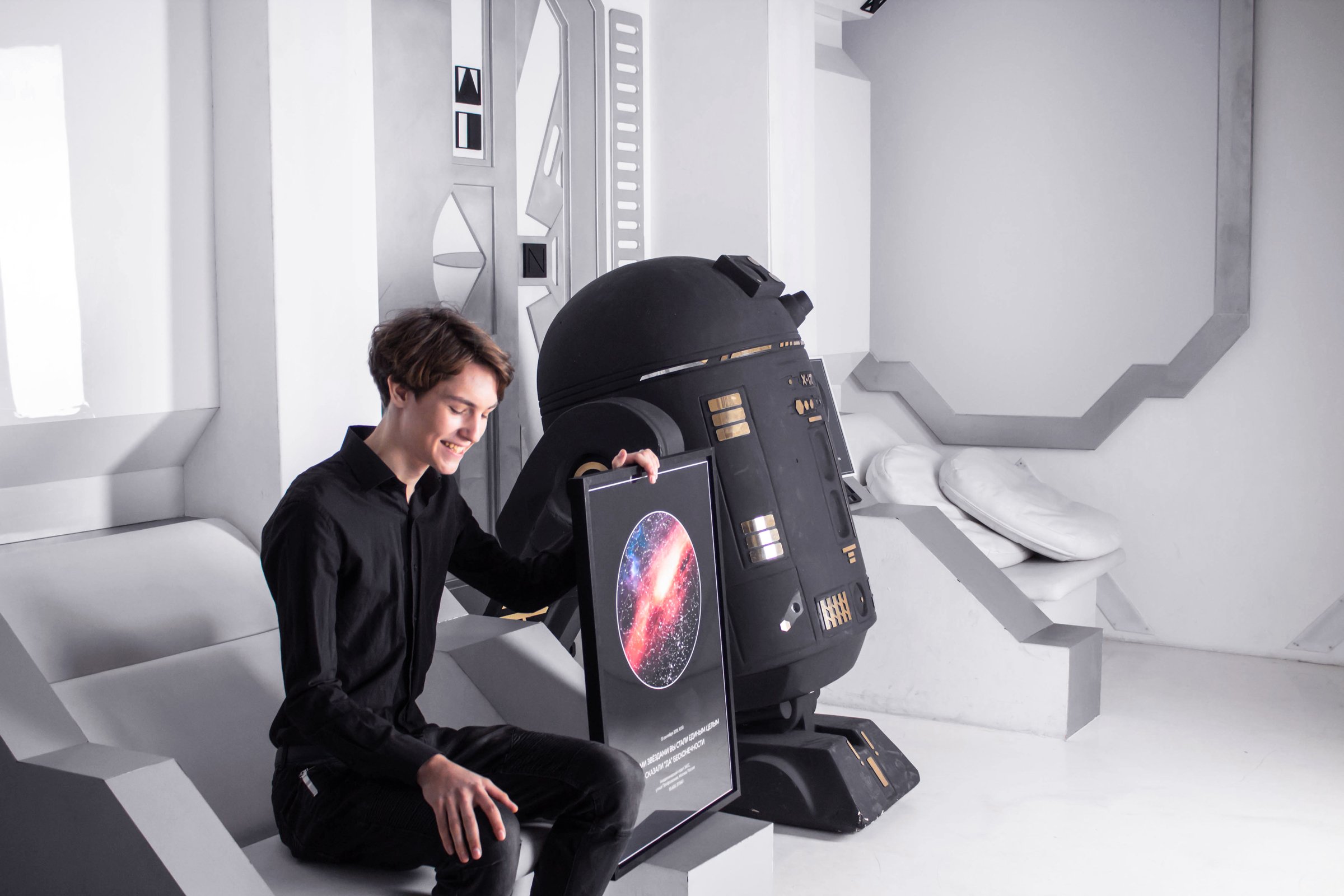 Mapstar - карта звездного неба по дате.